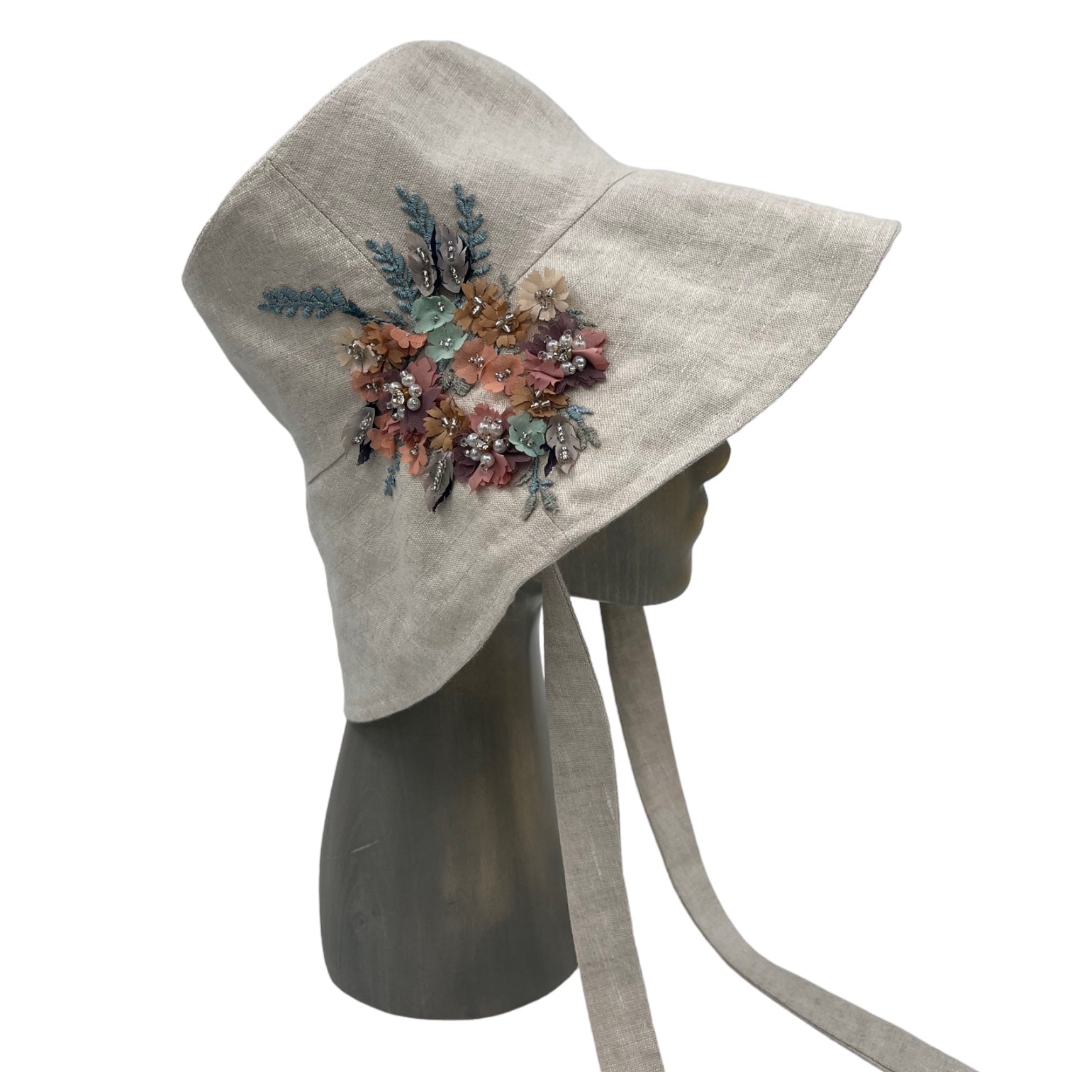 Bucket sa cvetnim detaljima - unikat – Ercegovachats